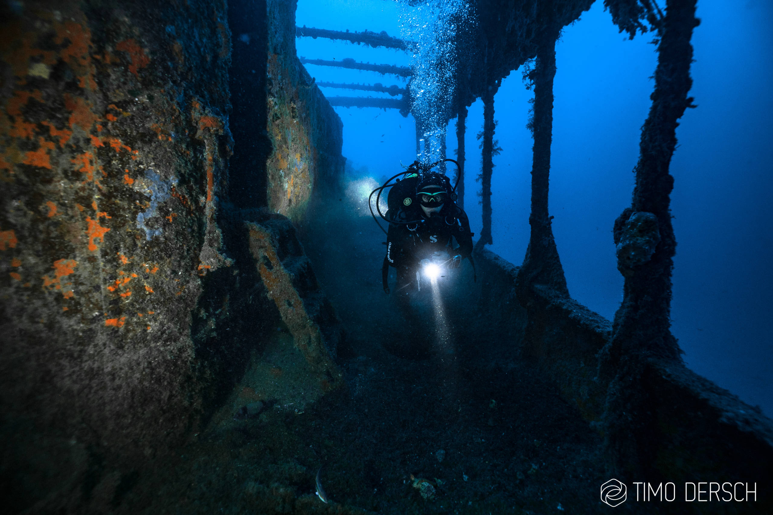 Leros Battle Wreck – ANTI SUBMARINE NET TENDING VESSEL – Hydrovius ...